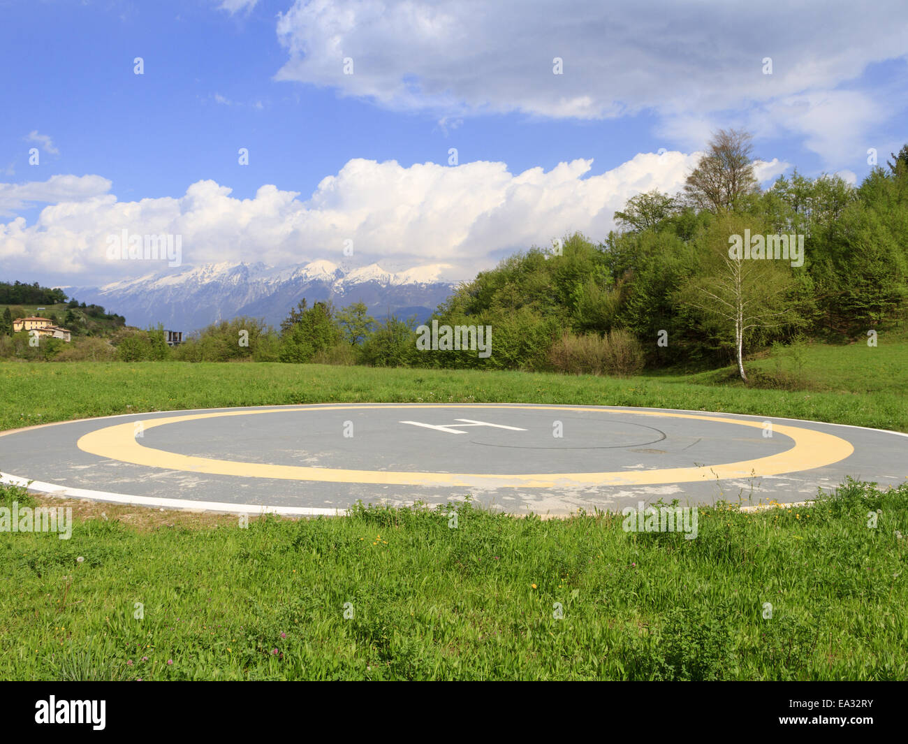 Hubschrauberlandeplatz hi-res stock photography and images - Alamy