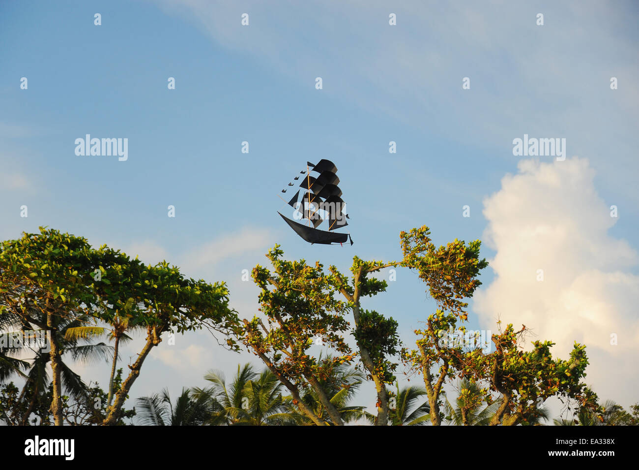 Flying dutchman ship hi-res stock photography and images - Alamy