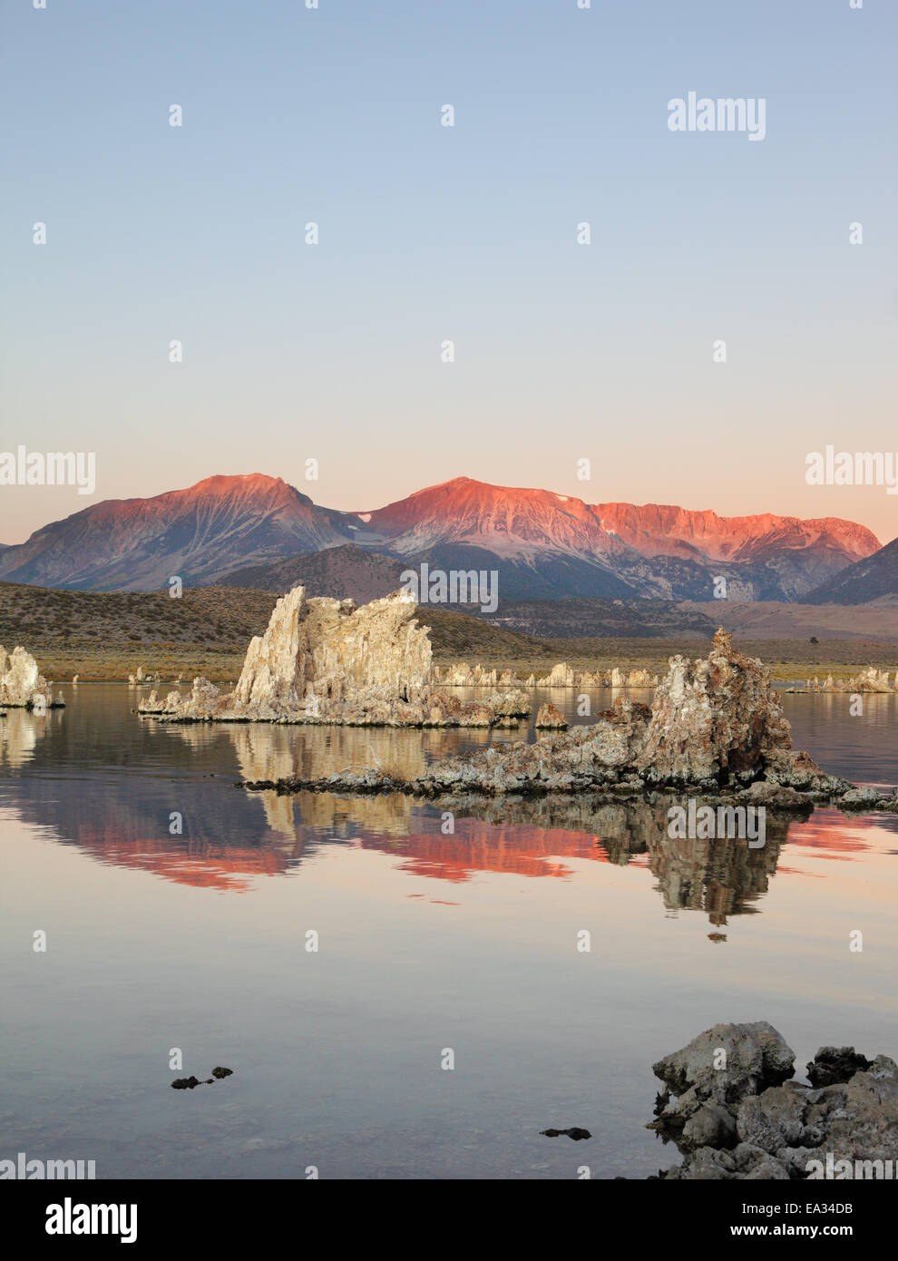 Shallow lake, reefs Tufa Stock Photo - Alamy