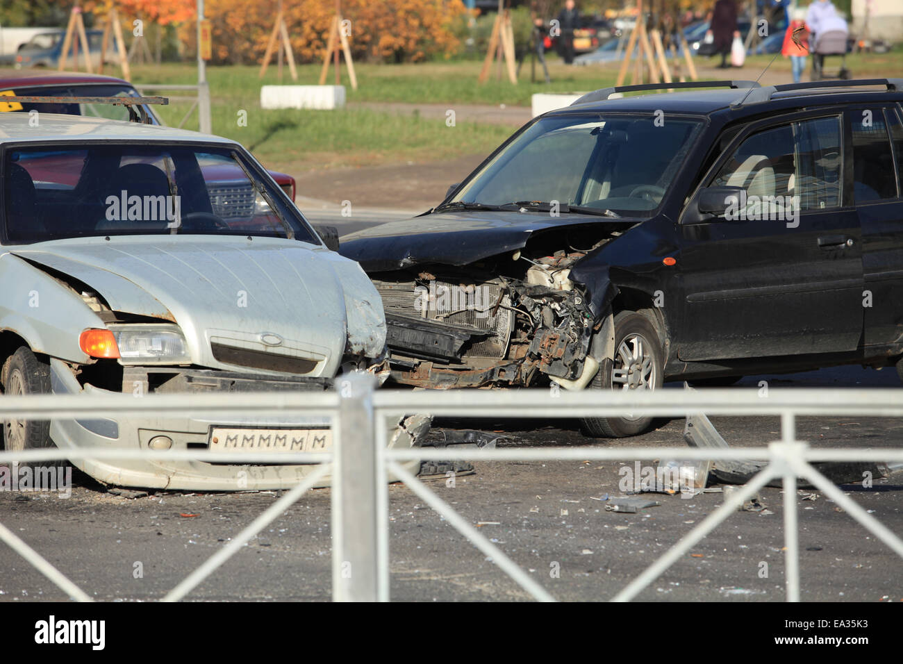 Crossroads accident hi-res stock photography and images - Alamy