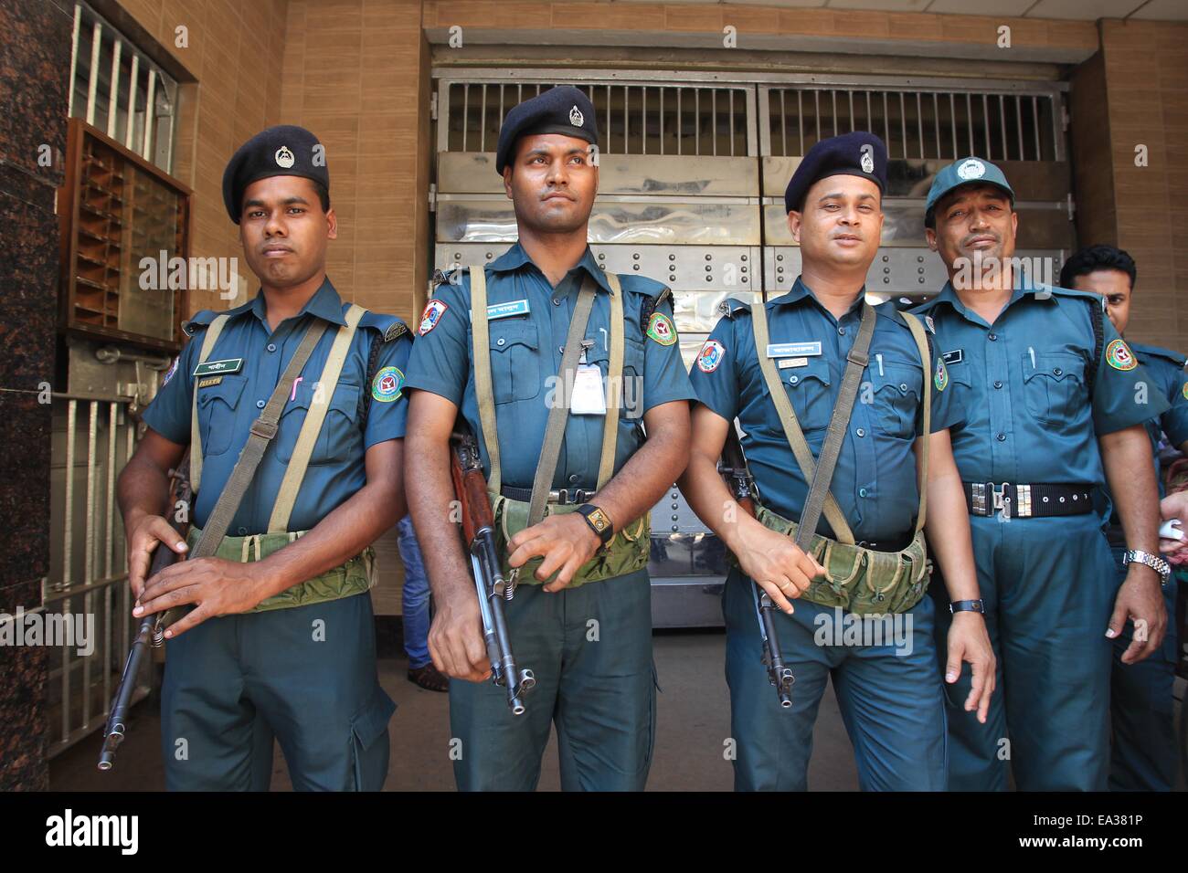 Dhaka, Bangladesh. 6th Nov, 2014. Bangladesh, Dhaka: Bangladeshi jail ...