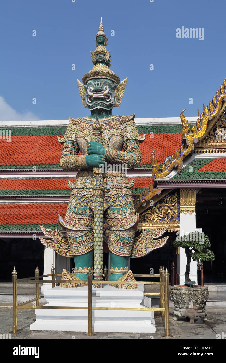 Log huge statues the demon Stock Photo - Alamy
