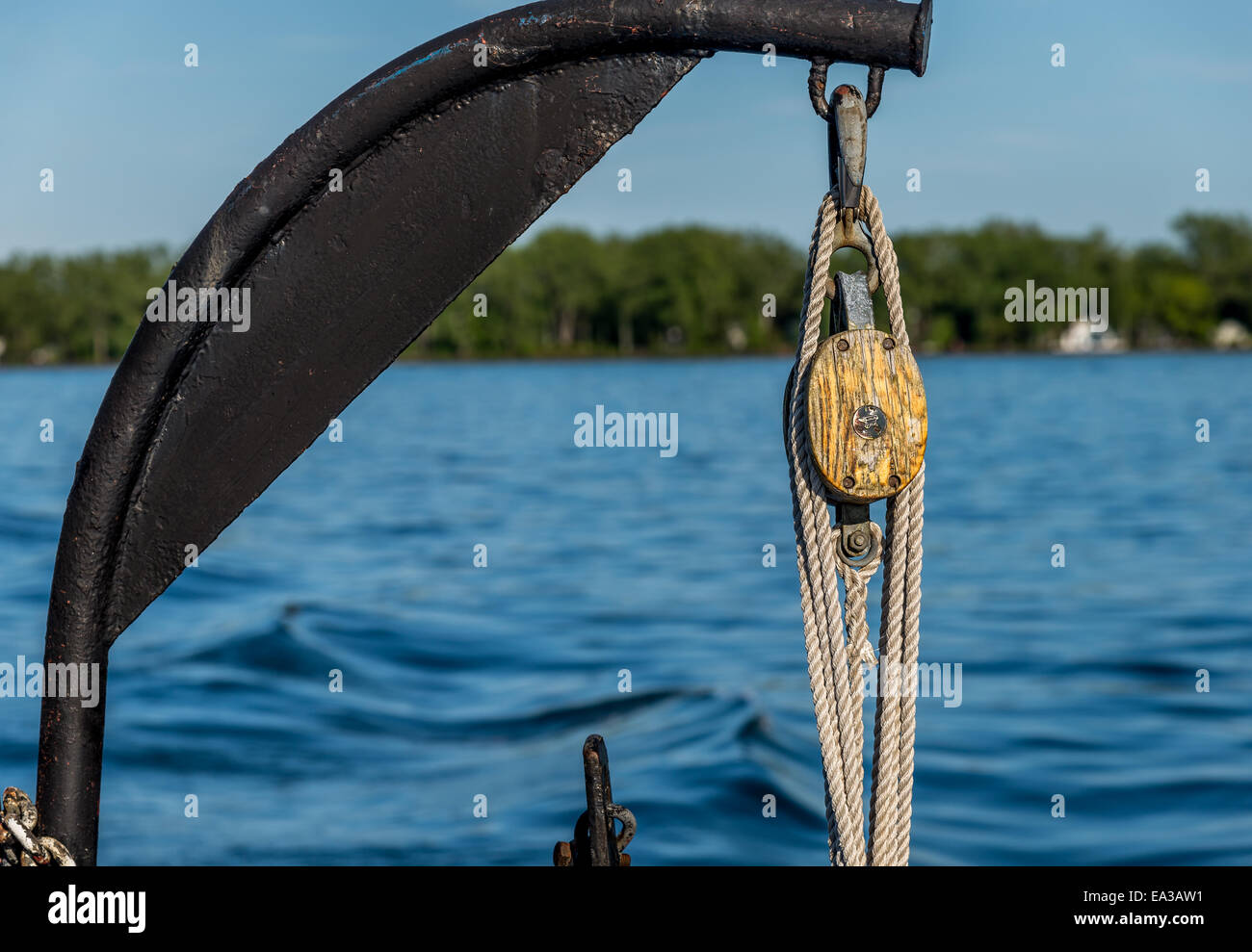 Block and tackle hi-res stock photography and images - Alamy