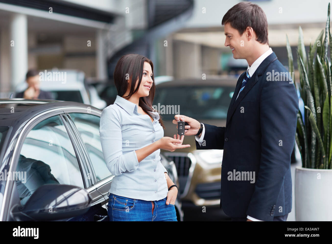Car sales woman black hi-res stock photography and images - Alamy