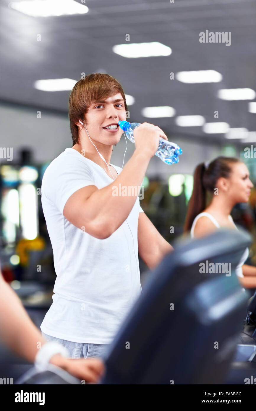 Young healthy life hi-res stock photography and images - Alamy