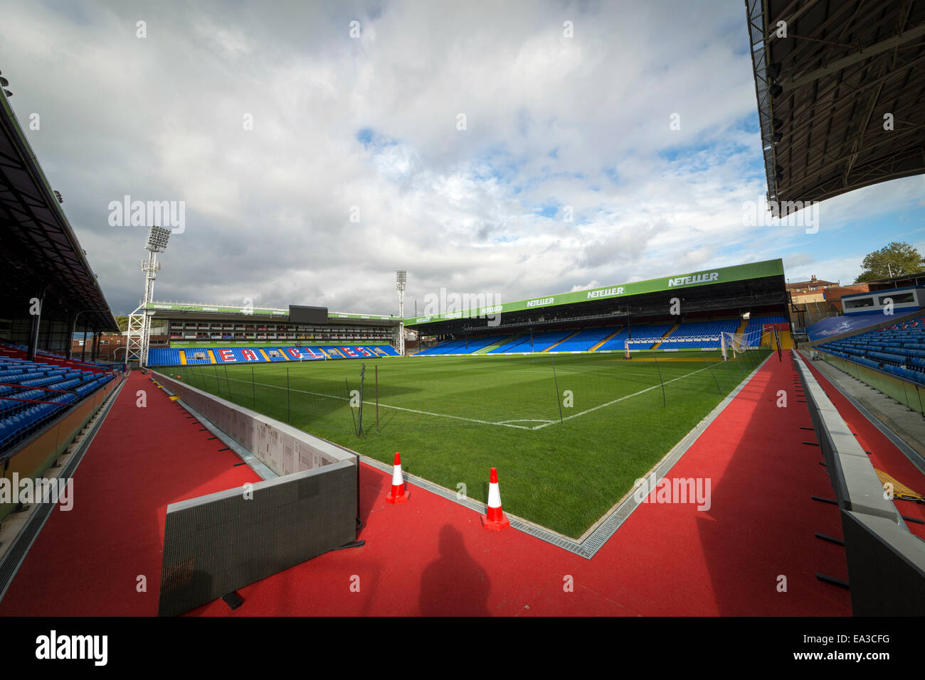 Crystal palace selhurst park stadium hi-res stock photography and ...