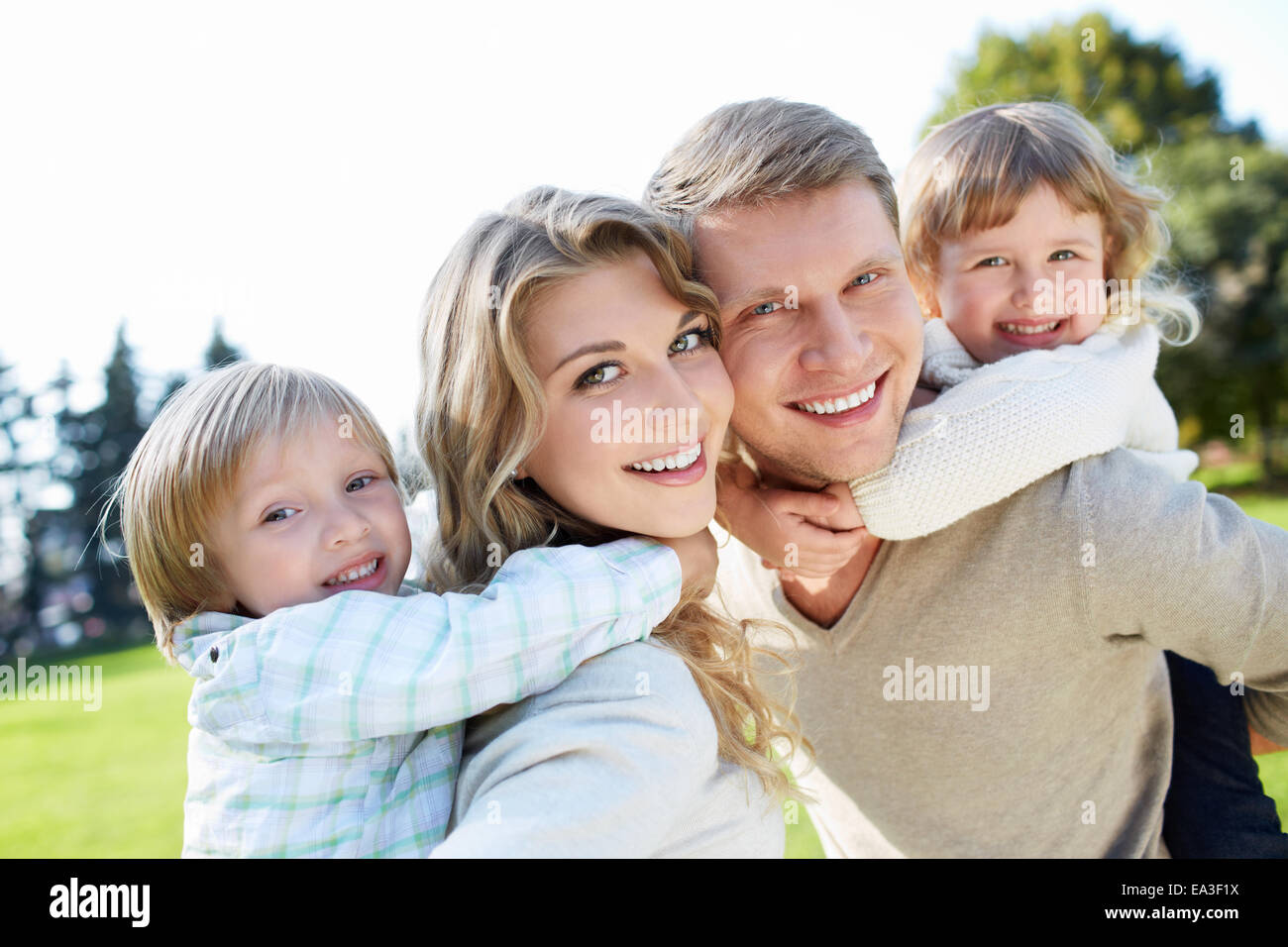 Family with children Stock Photo - Alamy