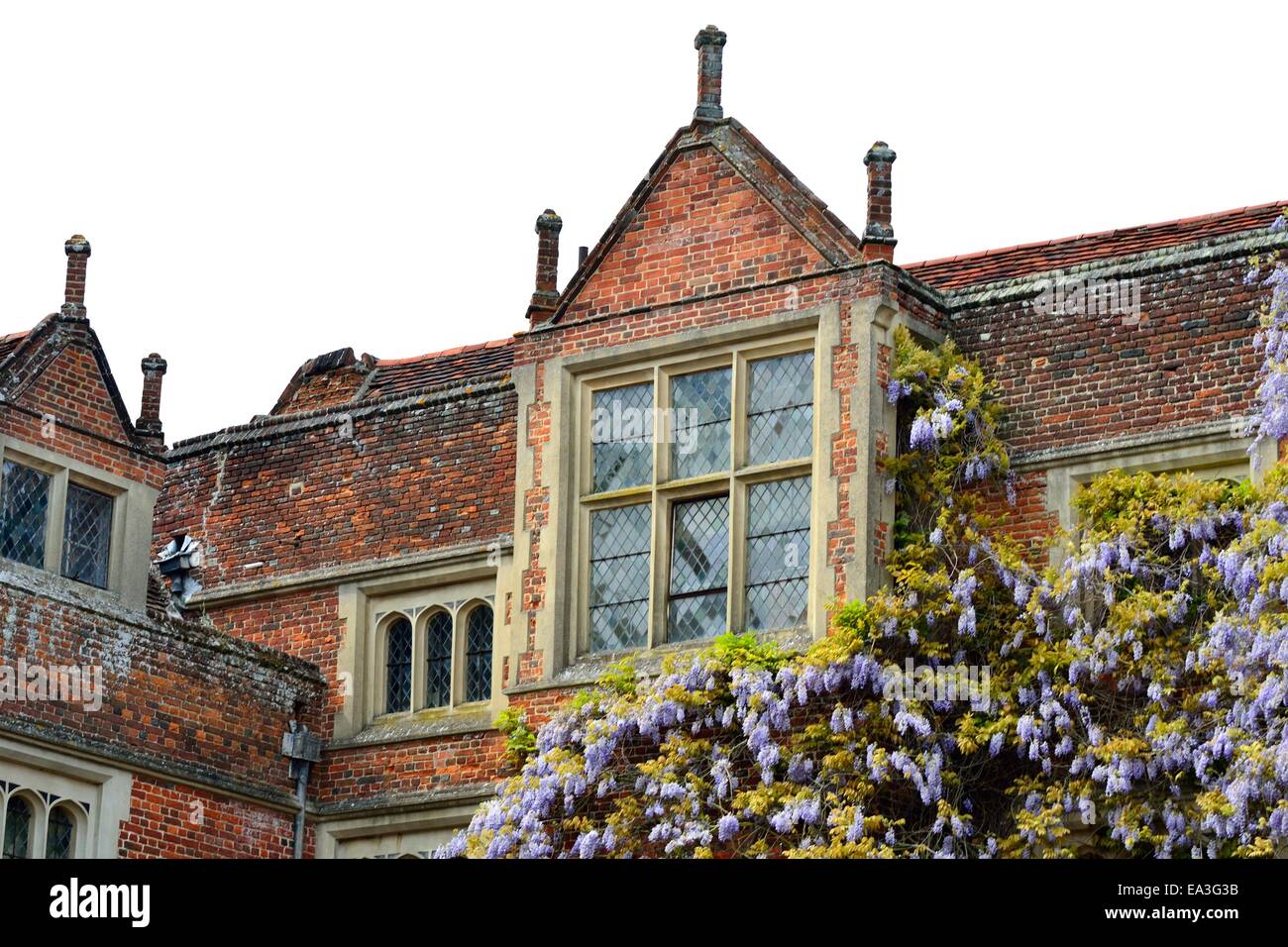 Old tudor building facade hi-res stock photography and images - Alamy