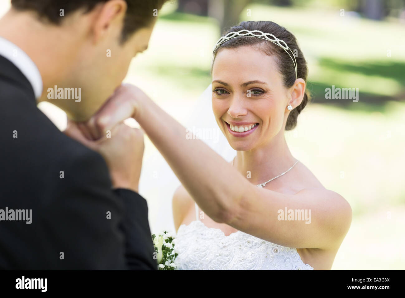Hand kissing hi-res stock photography and images - Alamy