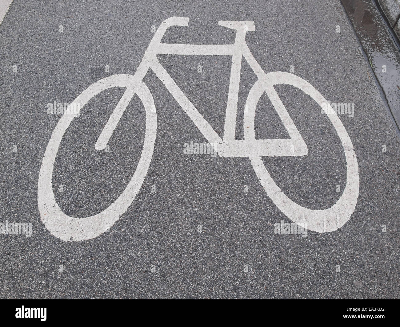 Bike lane sign Stock Photo - Alamy