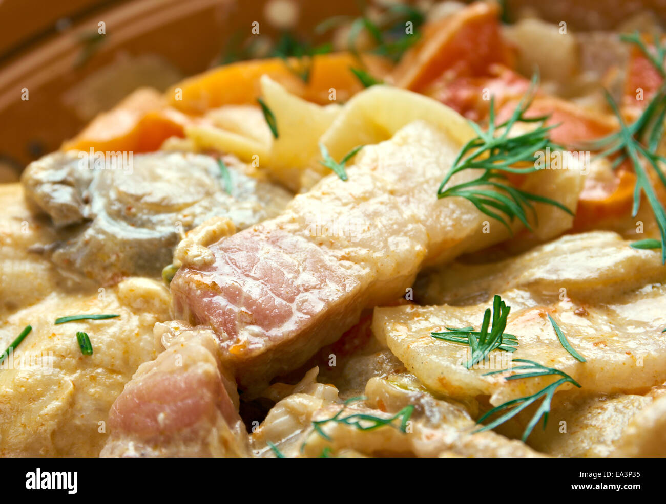 Crow stew hi-res stock photography and images - Alamy
