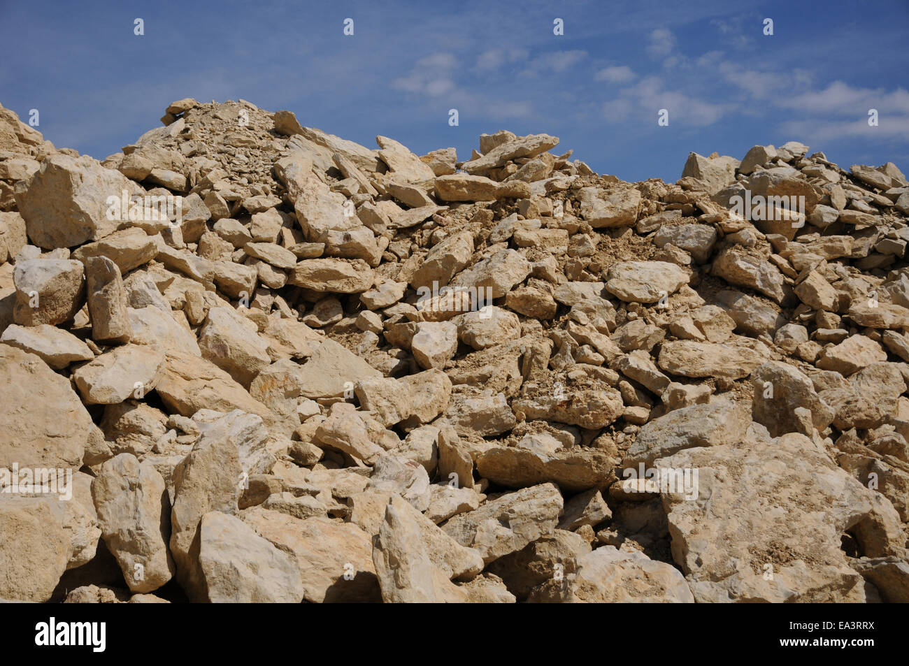 Lime stones hi-res stock photography and images - Alamy