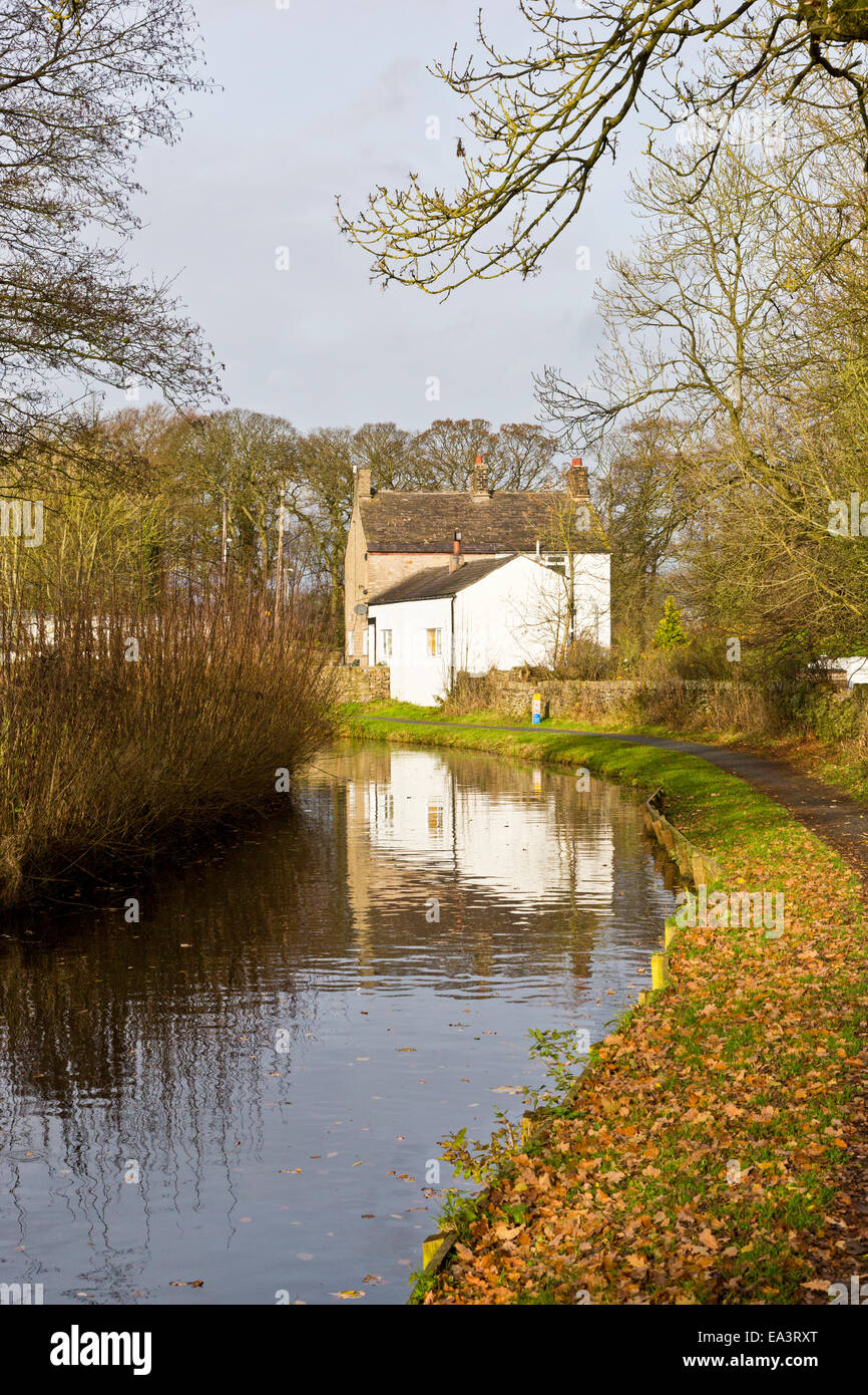 Derbyshire peak forest canal hi-res stock photography and images - Alamy