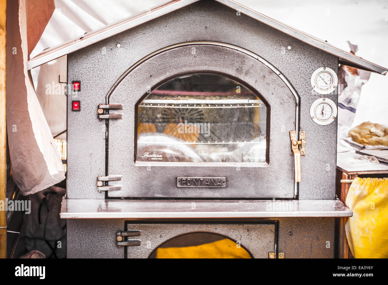 Bread bakery in medieval hi-res stock photography and images - Alamy