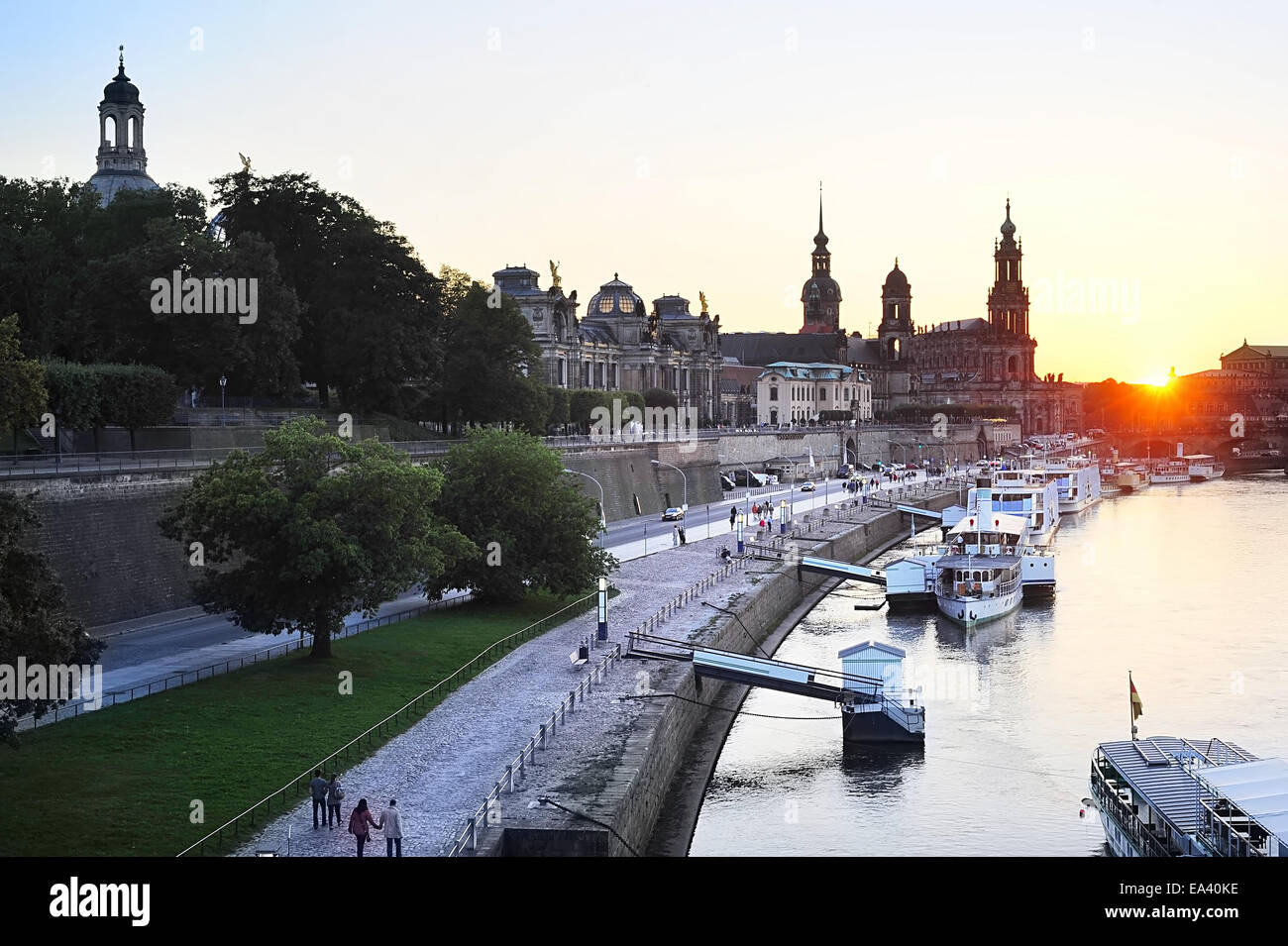 Downtown dresden hi-res stock photography and images - Alamy