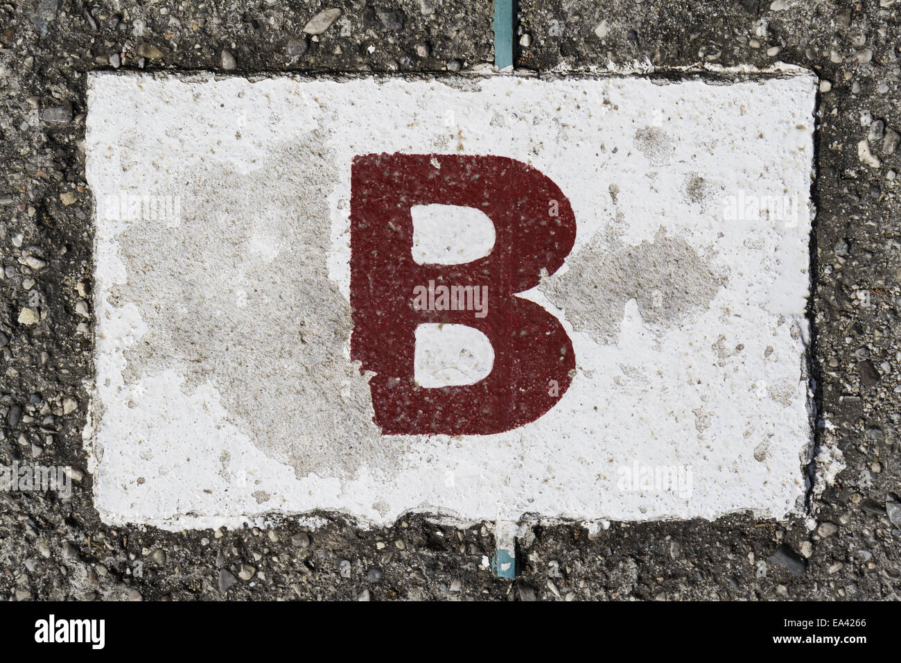 Letter b hi-res stock photography and images - Alamy