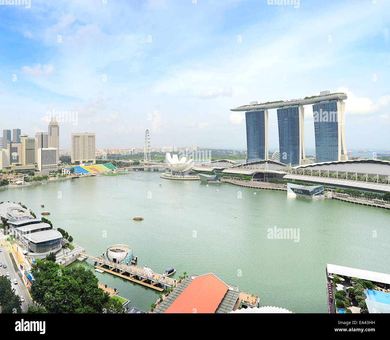 Singapore river embankment hi-res stock photography and images - Alamy