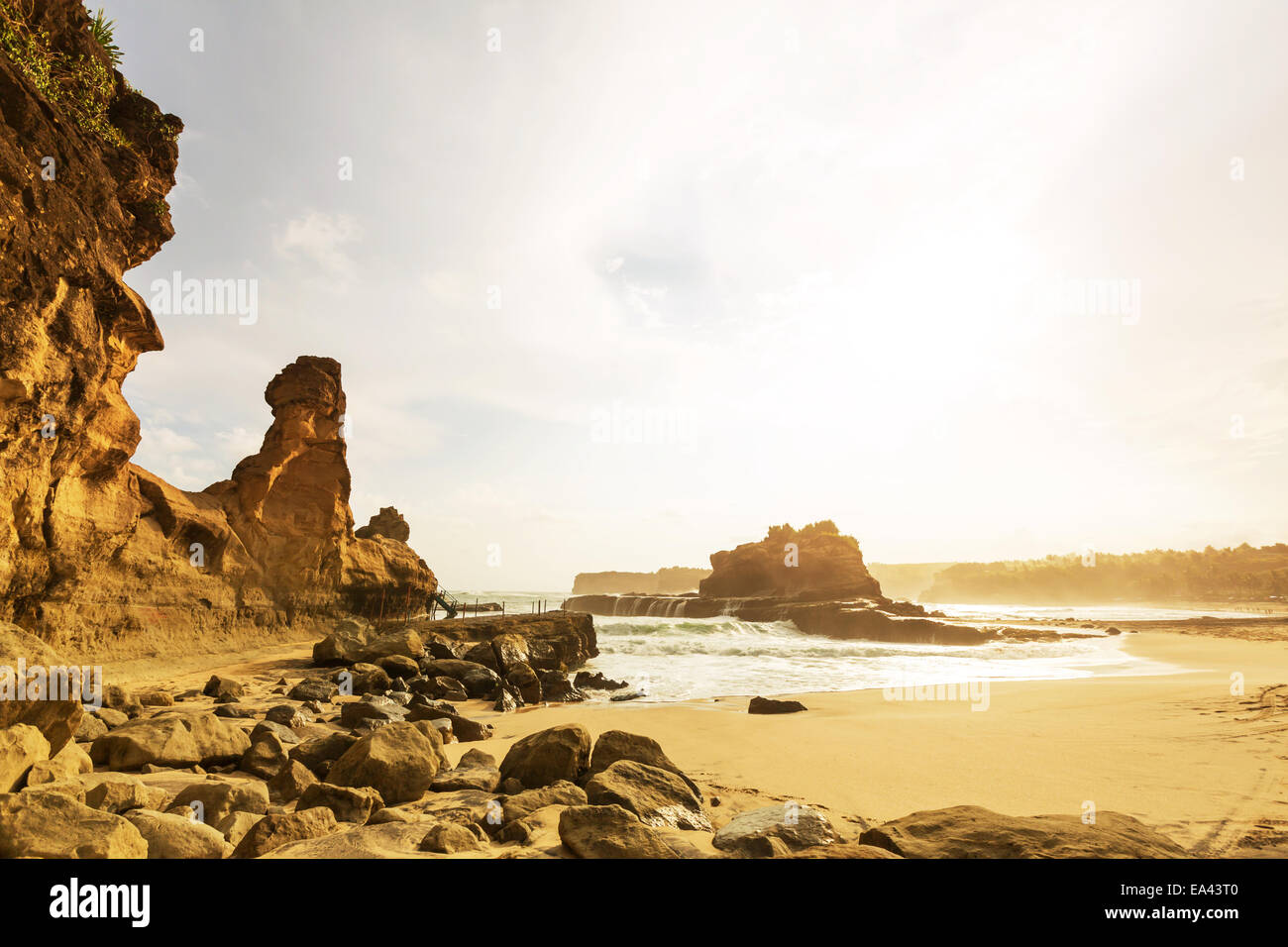 Palm leis hi-res stock photography and images - Alamy