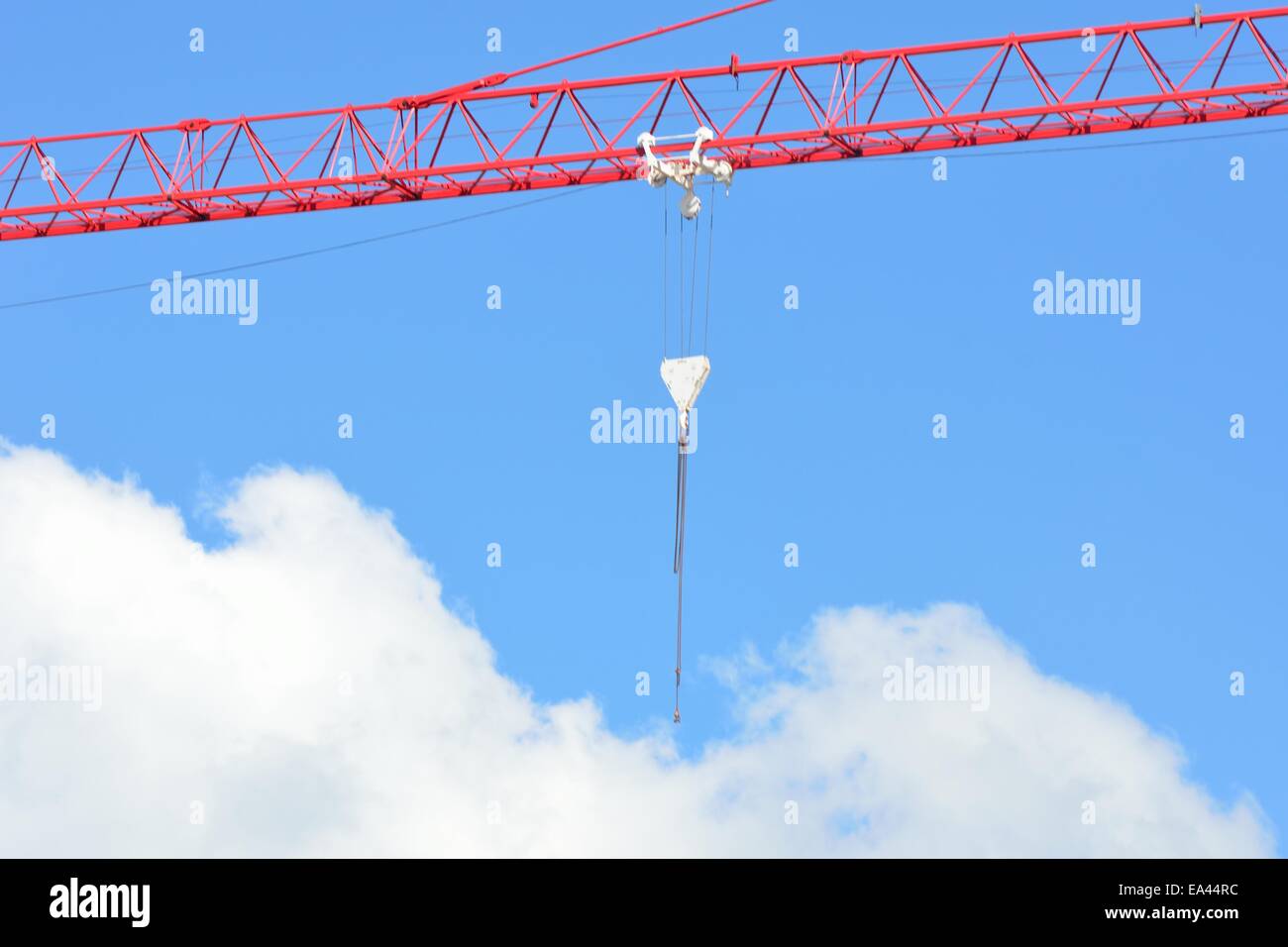 Red jib crane hi-res stock photography and images - Alamy
