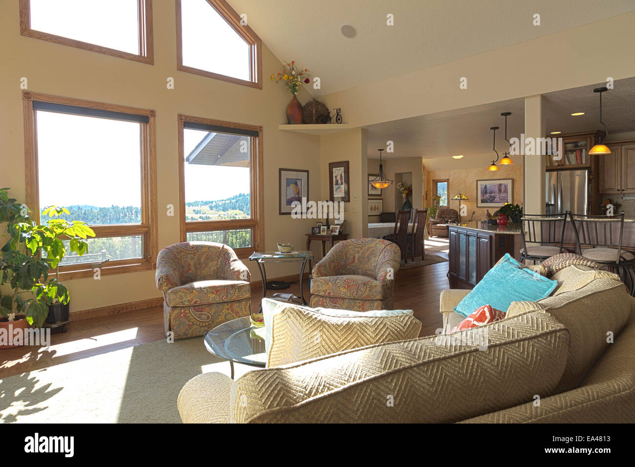 Showcase windows hi-res stock photography and images - Alamy