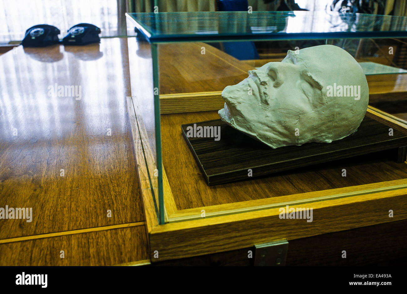 Death mask of Lenin on Desktop, Stasi Museum, Berlin, Germany Stock ...