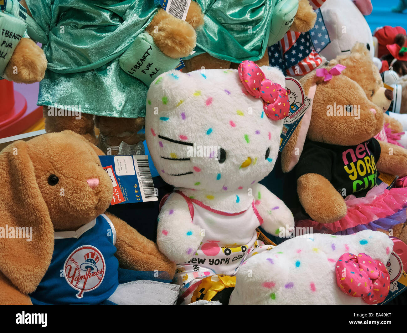 Build-A-Bear Workshop Interior, Fifth Avenue, NYC Stock Photo - Alamy