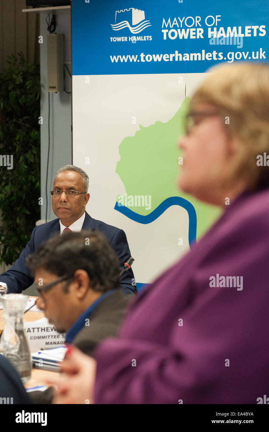 Tower Hamlets Town Hall, Mulberry Place, 5 Clove Crescent, east London ...