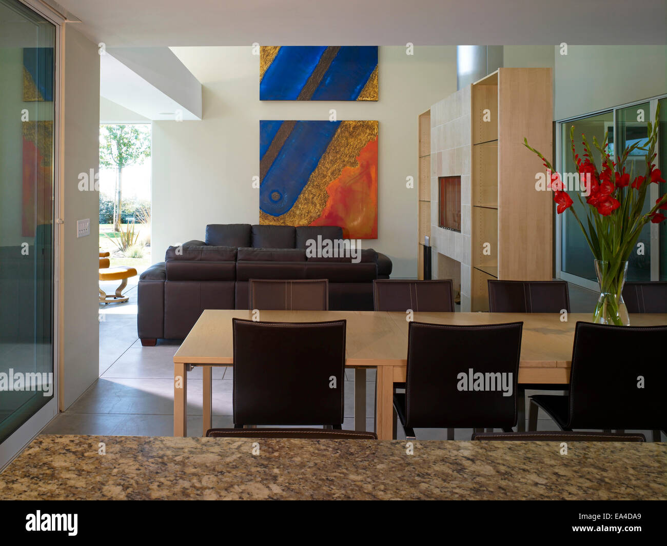 Open plan living room and dining room of Border House, Arvin ...