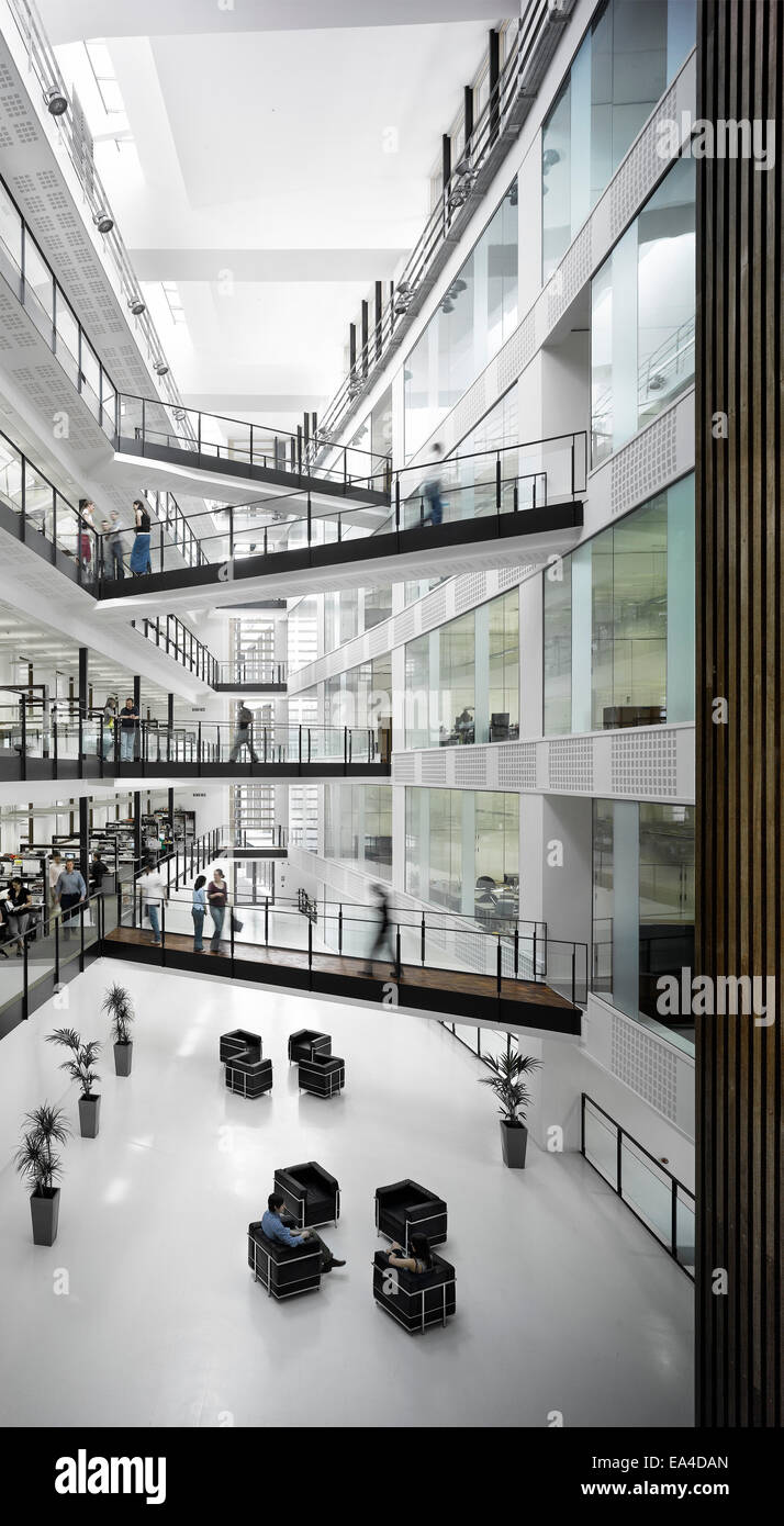Walkways and atrium of Manchester Interdisciplinary Biocentre, John ...