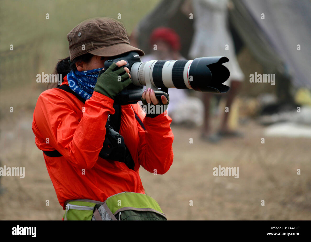 Female cameraman hi-res stock photography and images - Alamy
