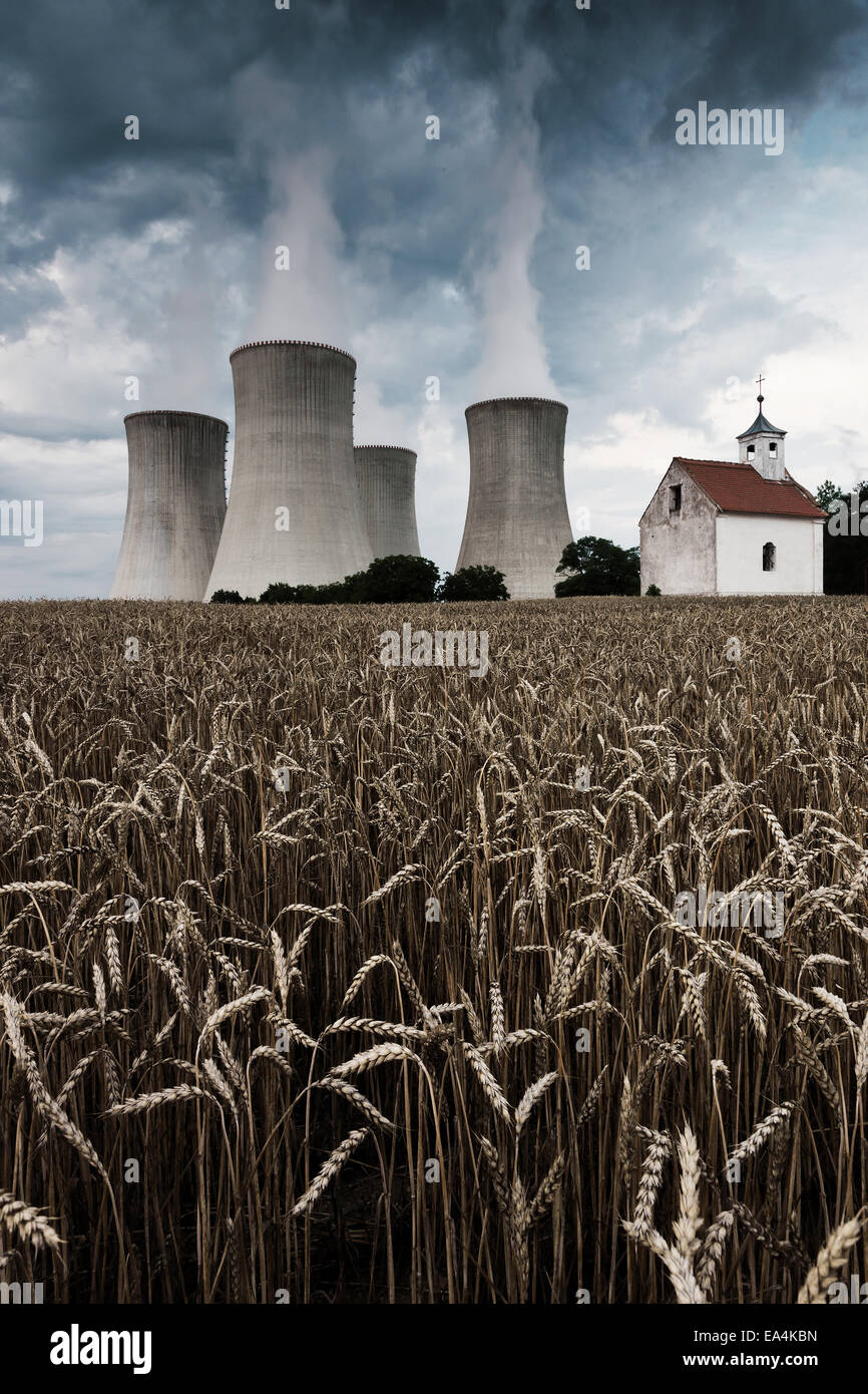 Dukovany nuclear power station cez hi-res stock photography and images ...