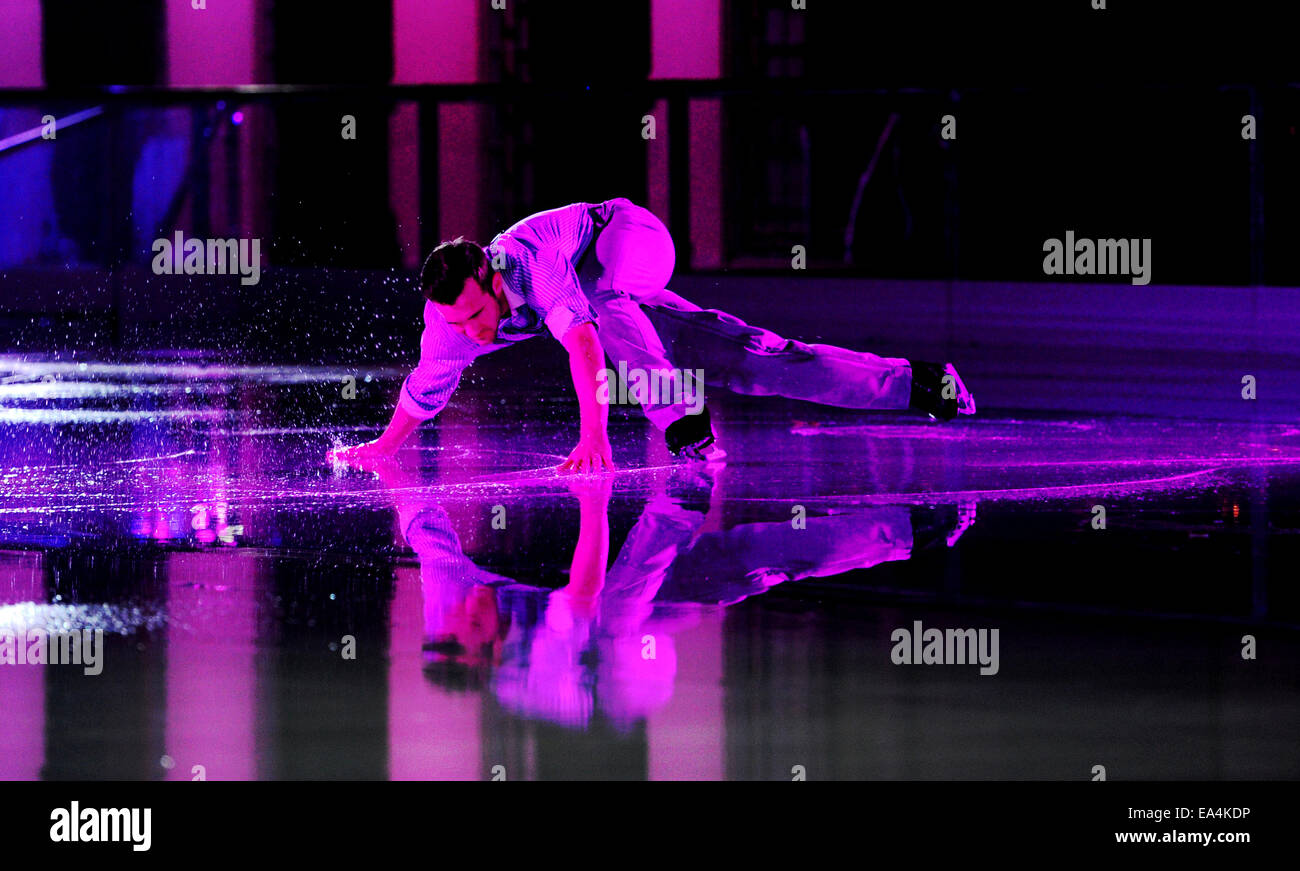 Brighton ice rinks hi-res stock photography and images - Alamy