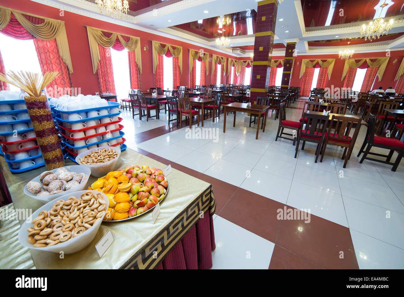 Restaurant buffet trays salads counter hi-res stock photography and ...