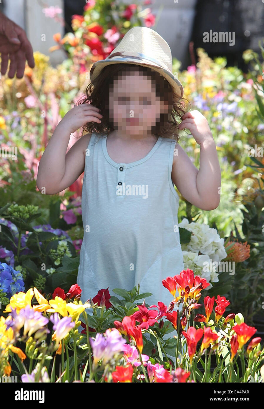 Rachel Zoe and Rodger Berman take their son, Skyler to the farmers ...