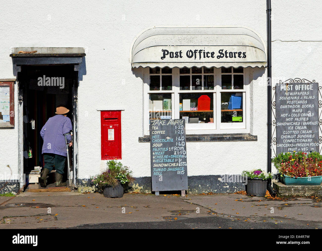 Village post office and store hi-res stock photography and images - Alamy