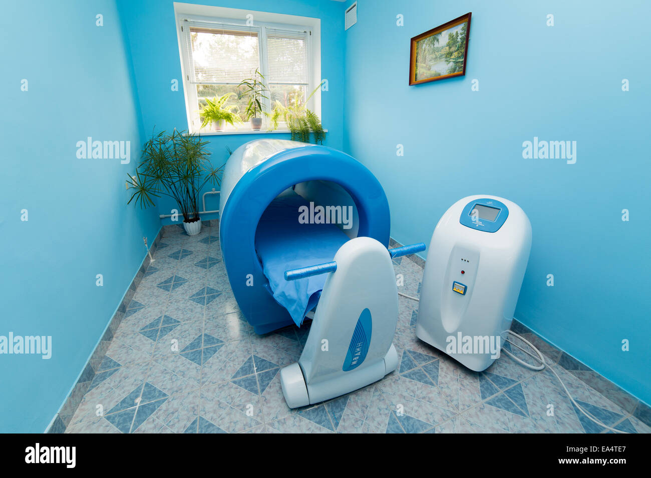 Magnetic therapy device in hospital Stock Photo - Alamy