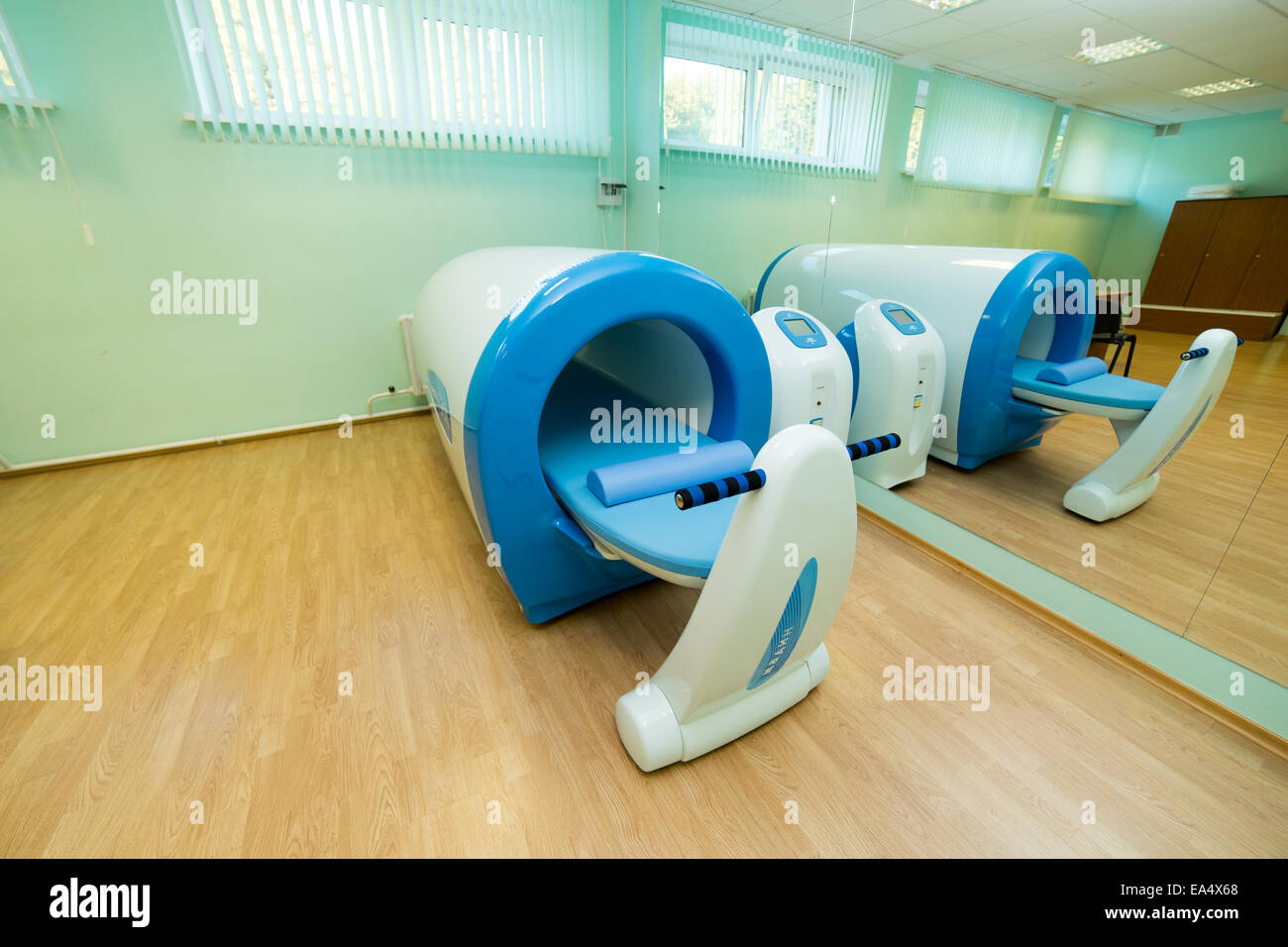 Magnetic therapy device in hospital Stock Photo - Alamy