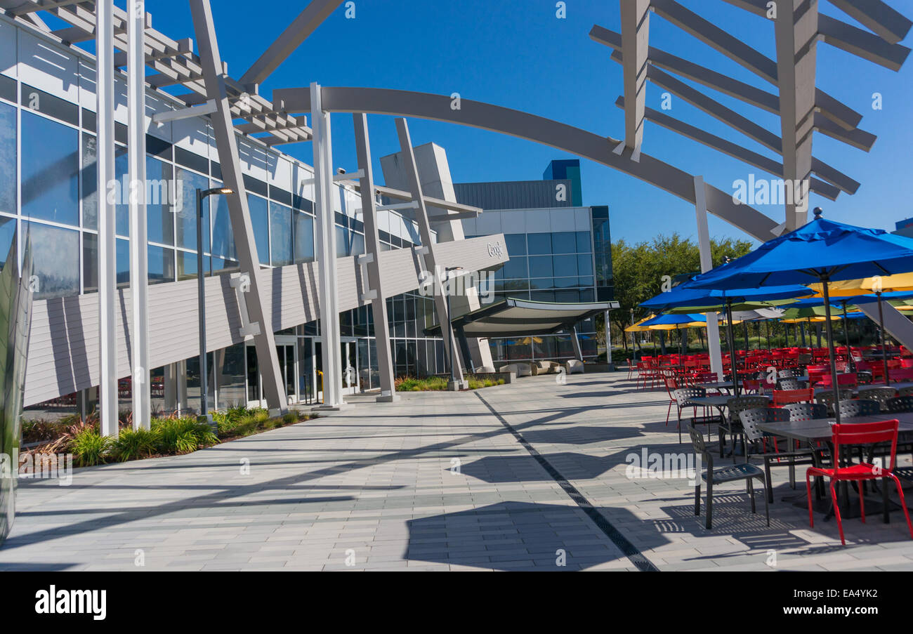 Exterior view of Google's Googleplex Corporate headquarters Stock Photo ...