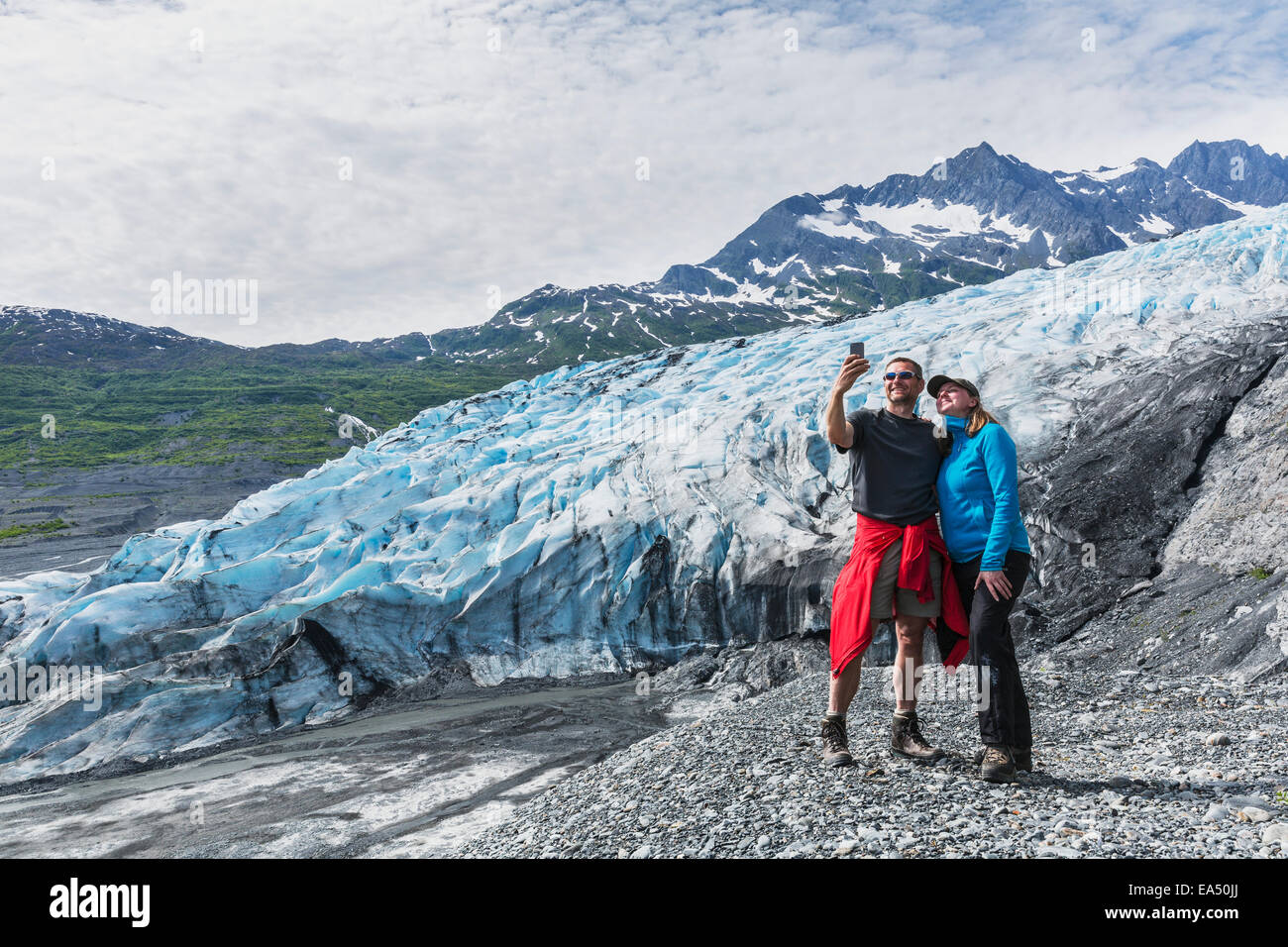 Couple,Alaska,Cell Phone,Shoup Glacier,selfie Stock Photo - Alamy
