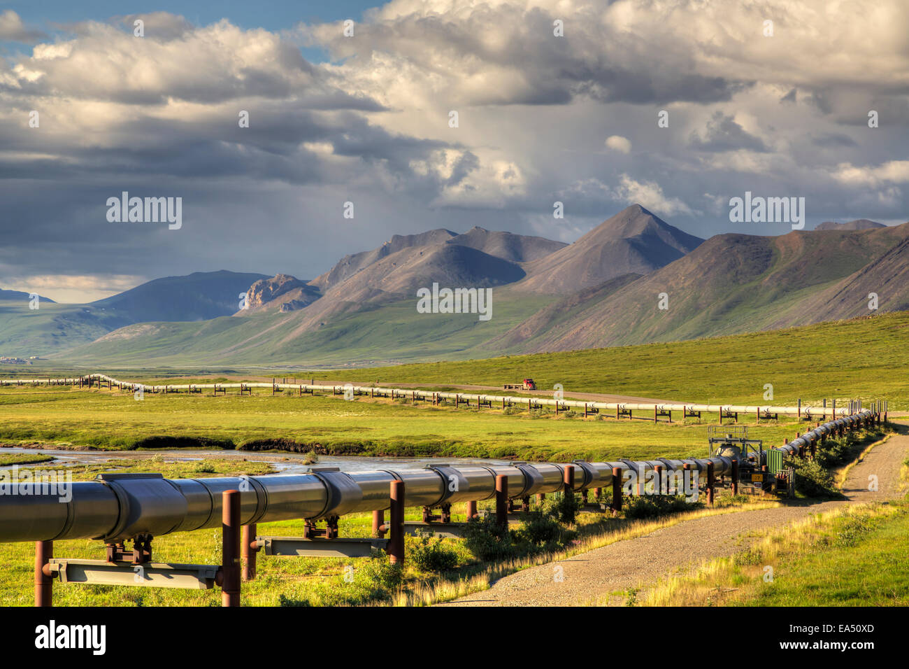 Arctic,Pipeline,Alaska,Semi Truck,Brooks Range Stock Photo - Alamy