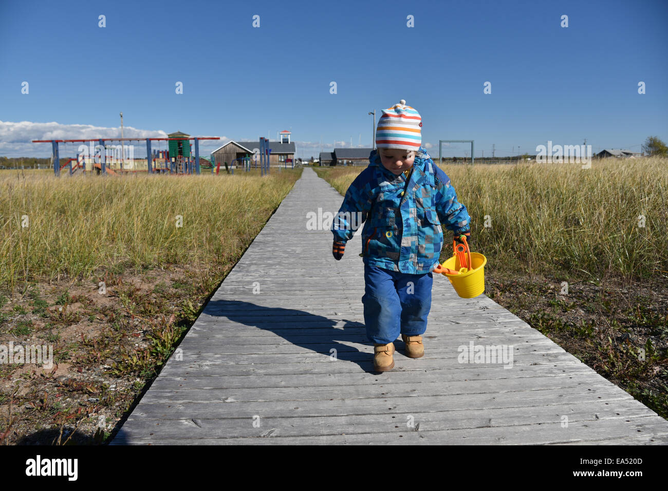 Child With Bucket And Spade High Resolution Stock Photography and ...