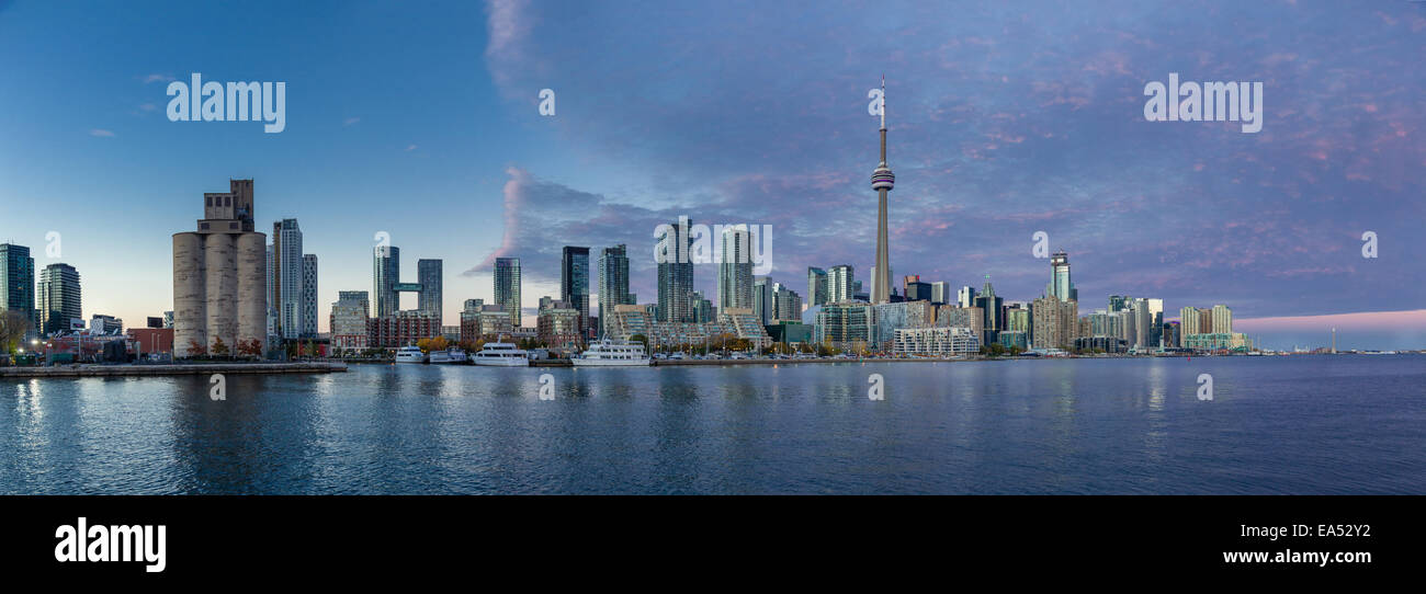 Toronto panorama downtown cityscape hi-res stock photography and images ...
