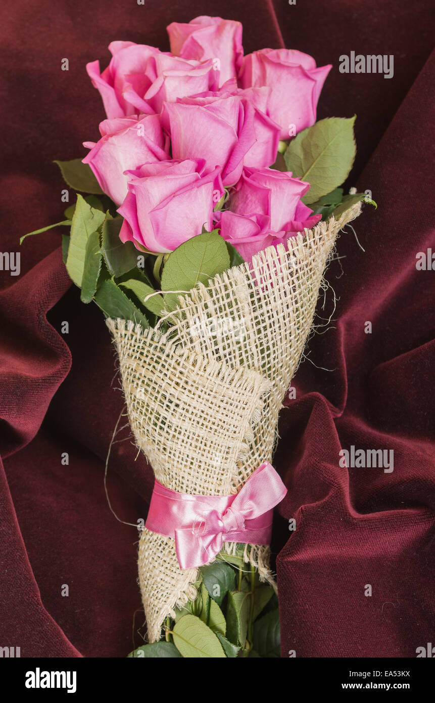 romantic bouquet of Ecuadorian pink roses Stock Photo - Alamy