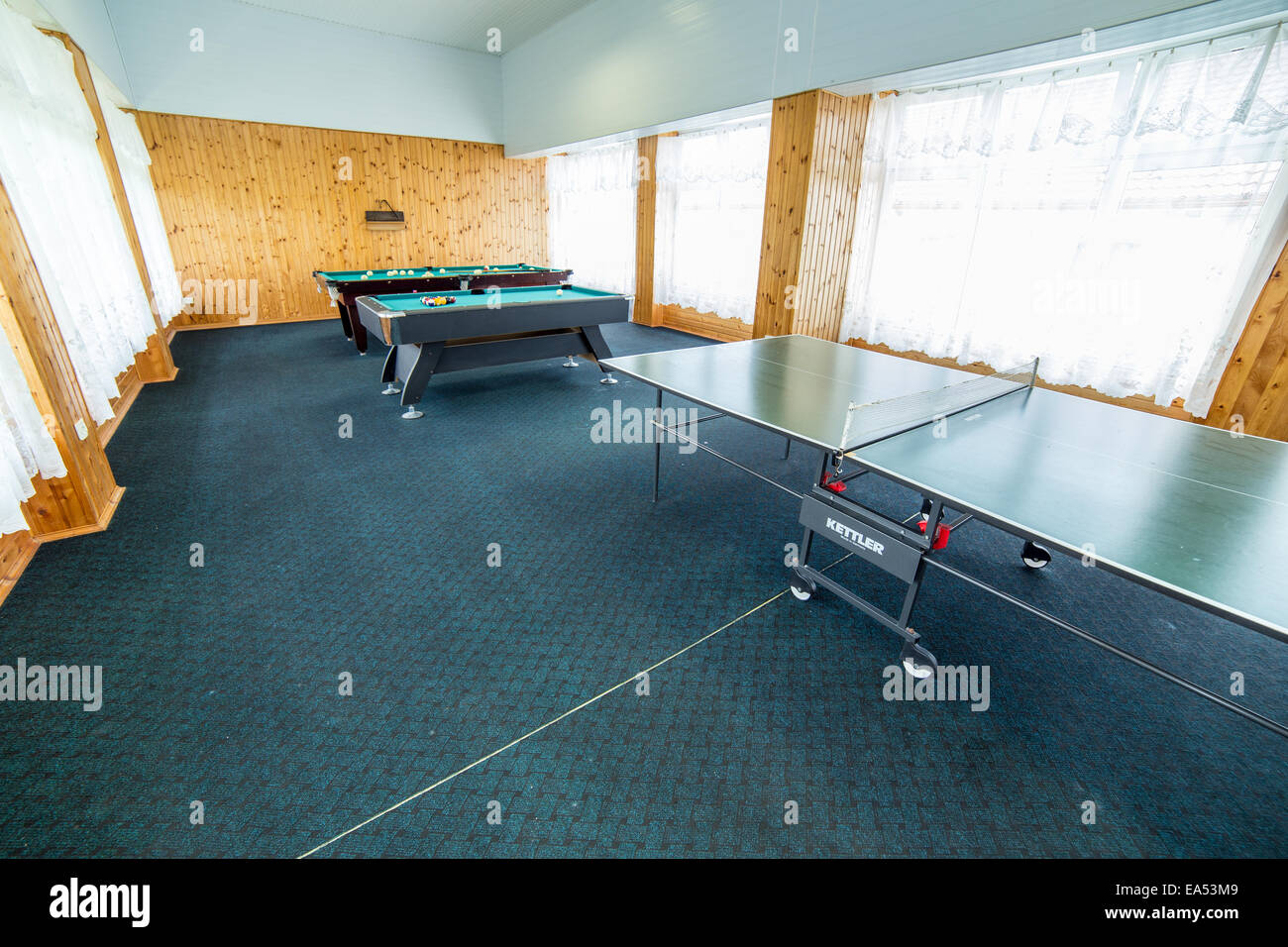 Pool table ping pong table hi-res stock photography and images - Alamy