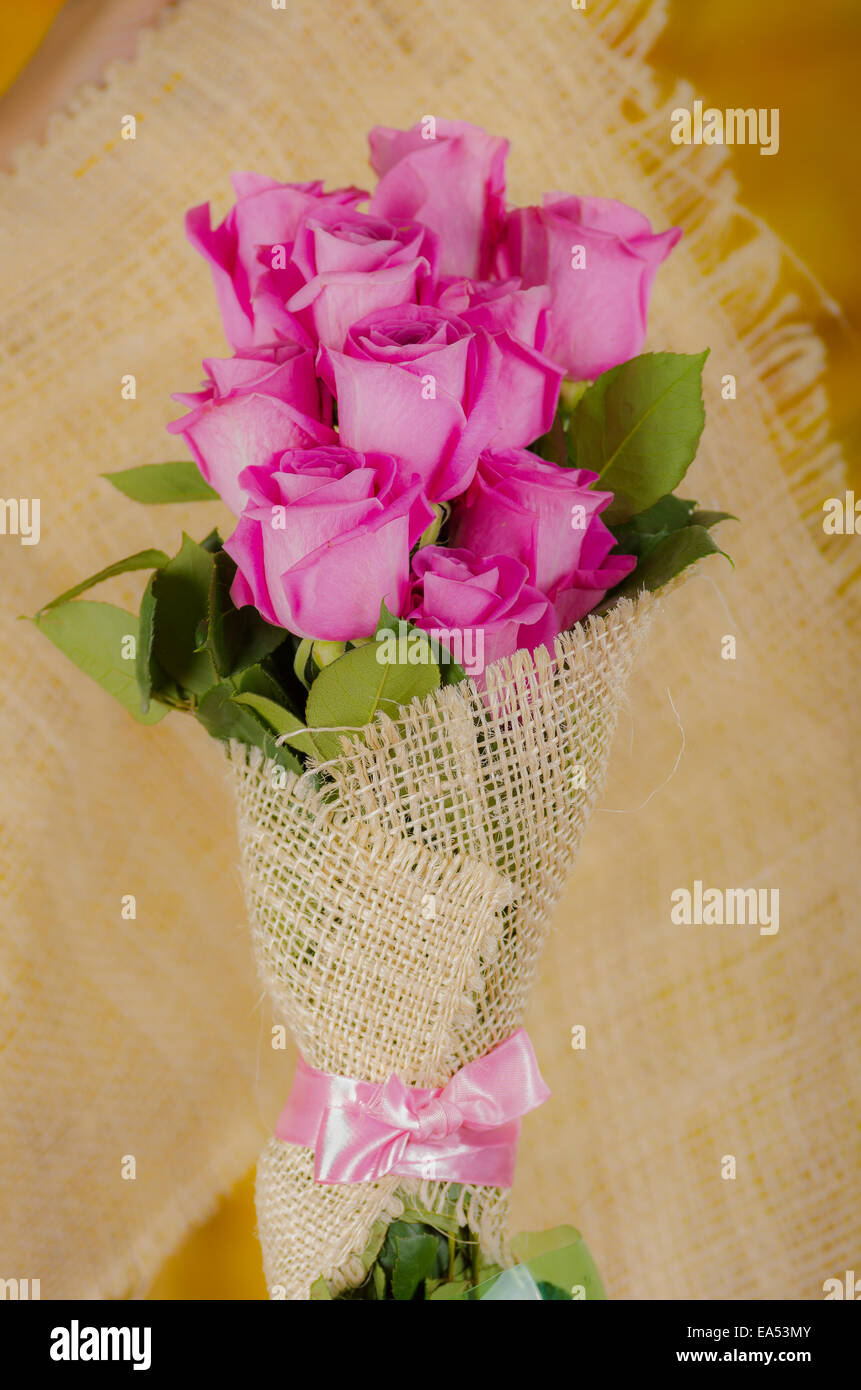 romantic bouquet of Ecuadorian pink roses Stock Photo - Alamy