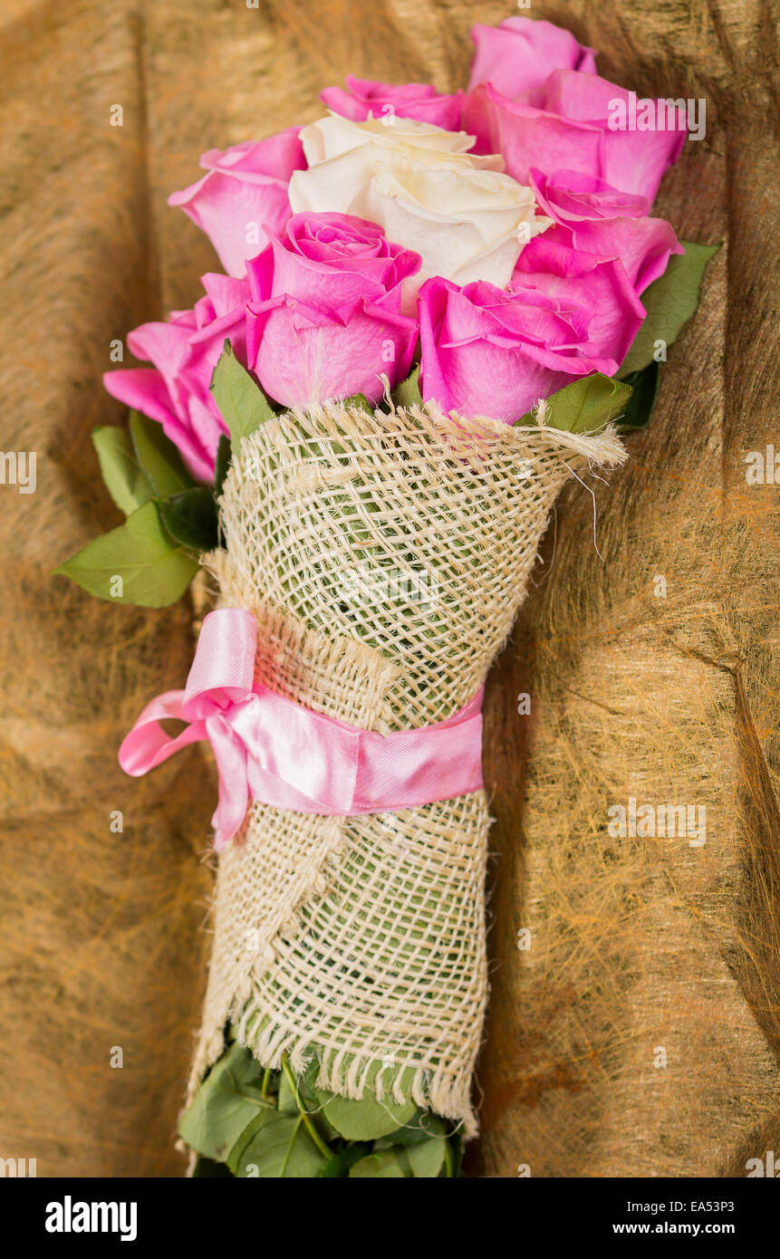 beautiful bouquet of Ecuadorian pink roses Stock Photo - Alamy