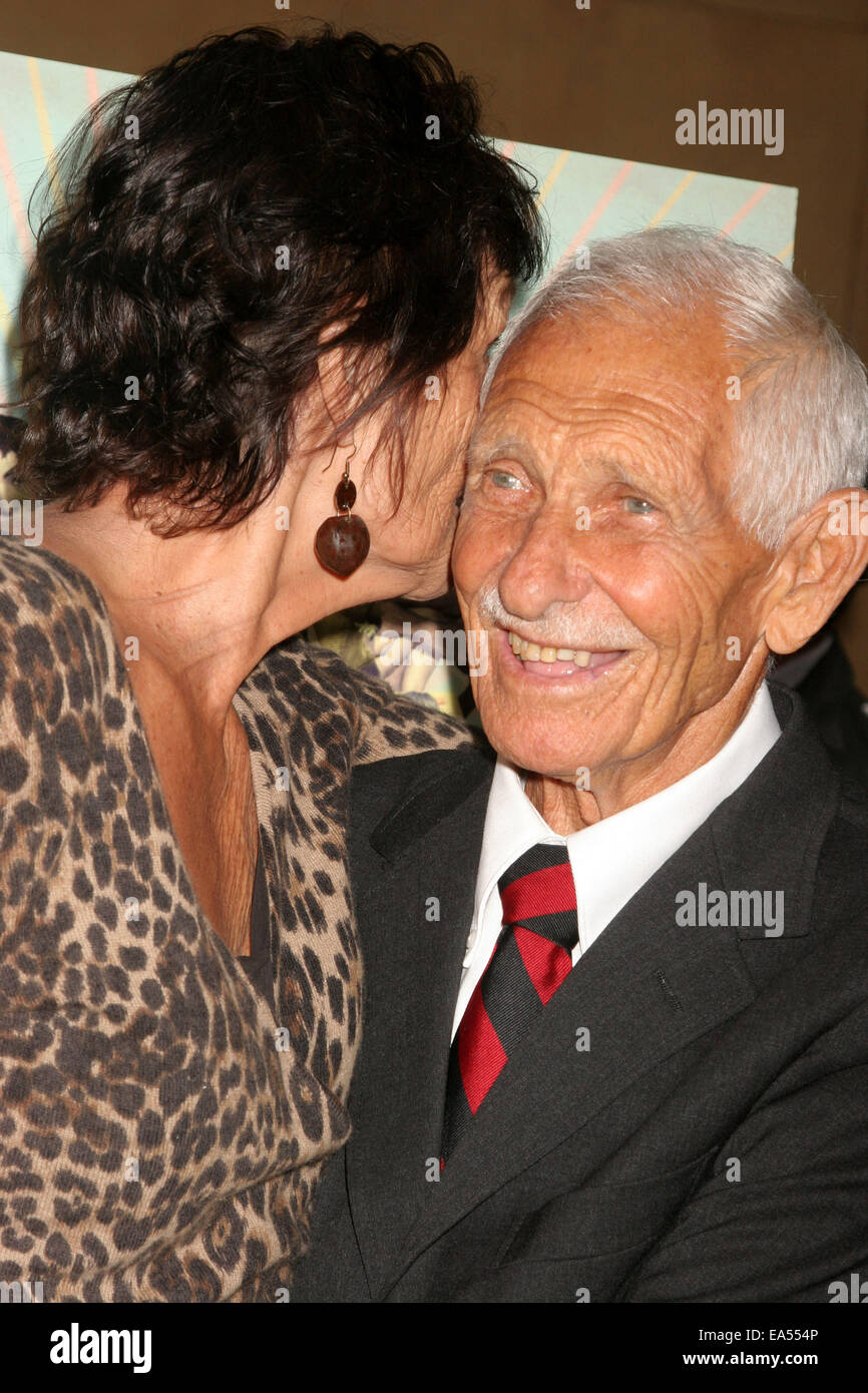 File. 6th Nov, 2014. Dorian 'Doc' Paskowitz has died at age 93 ...