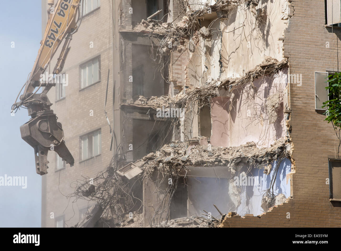 Demolition of hight rise residential tower block in Stamford Hill ...