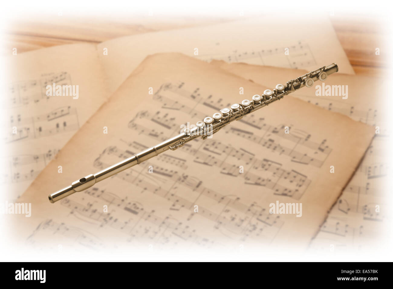 Flute and music paper hi-res stock photography and images - Alamy