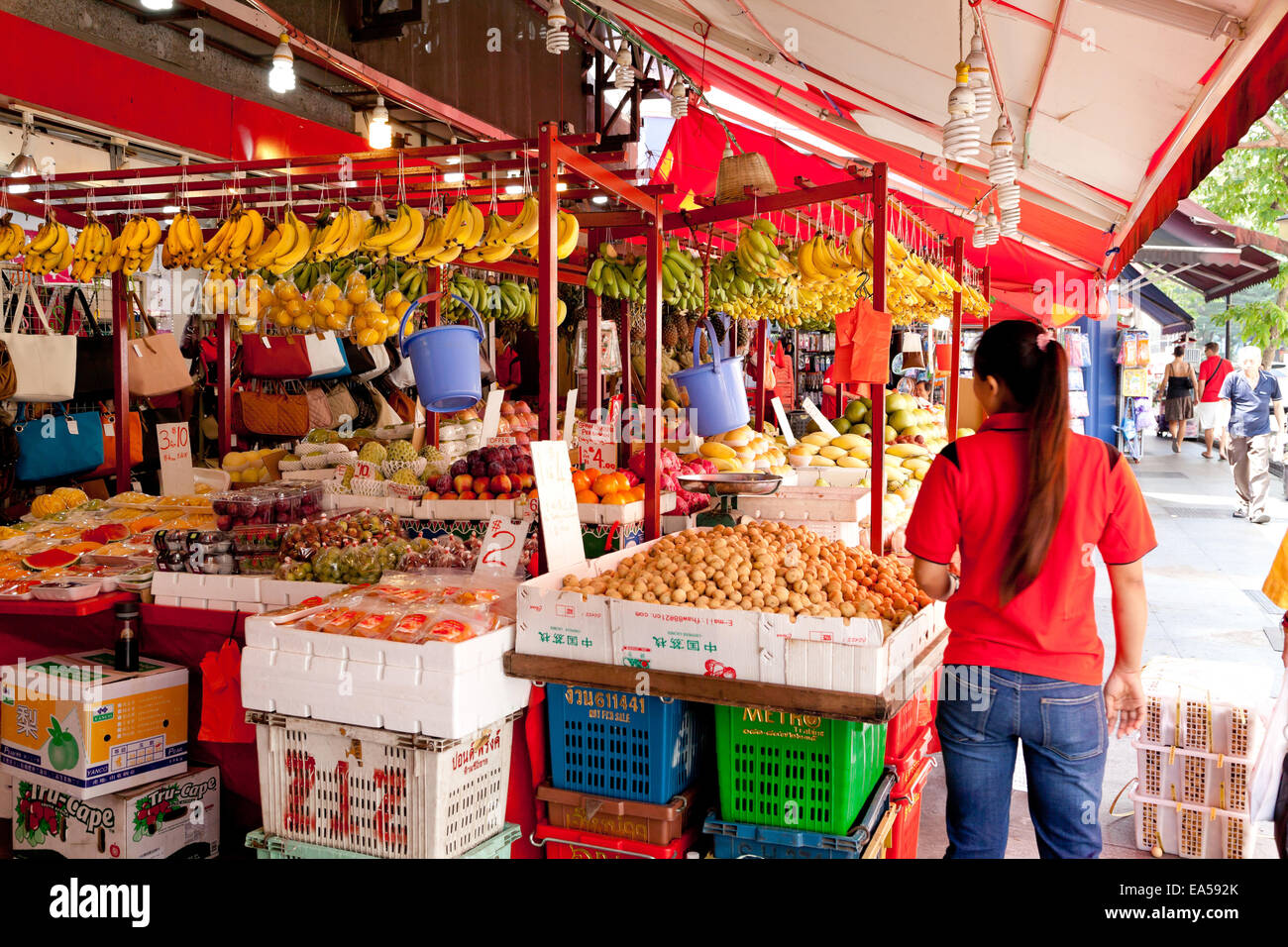Bugis street market singapore hi-res stock photography and images - Alamy